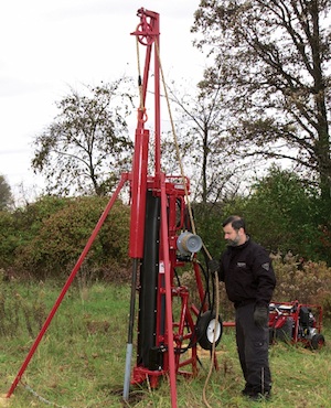 Hydraulics: Little Beaver Big Beaver Auger Drill Rig - Contractor ...